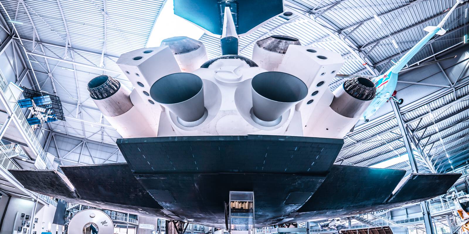 Resilience lessons from aerospace disasters